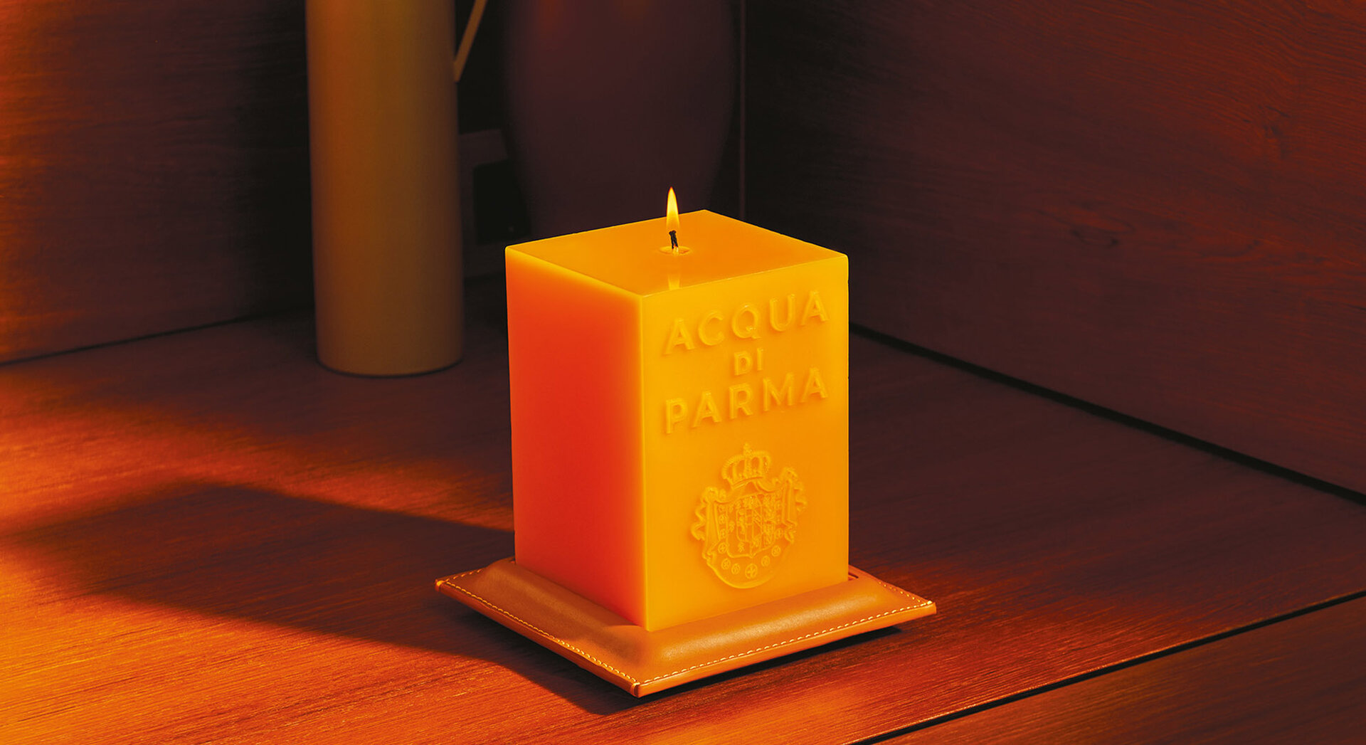 Scented Luxury Candle: Decorative Candle | Acqua di Parma